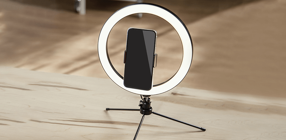 7 Ring Lights for iPhone to Buy in 2025